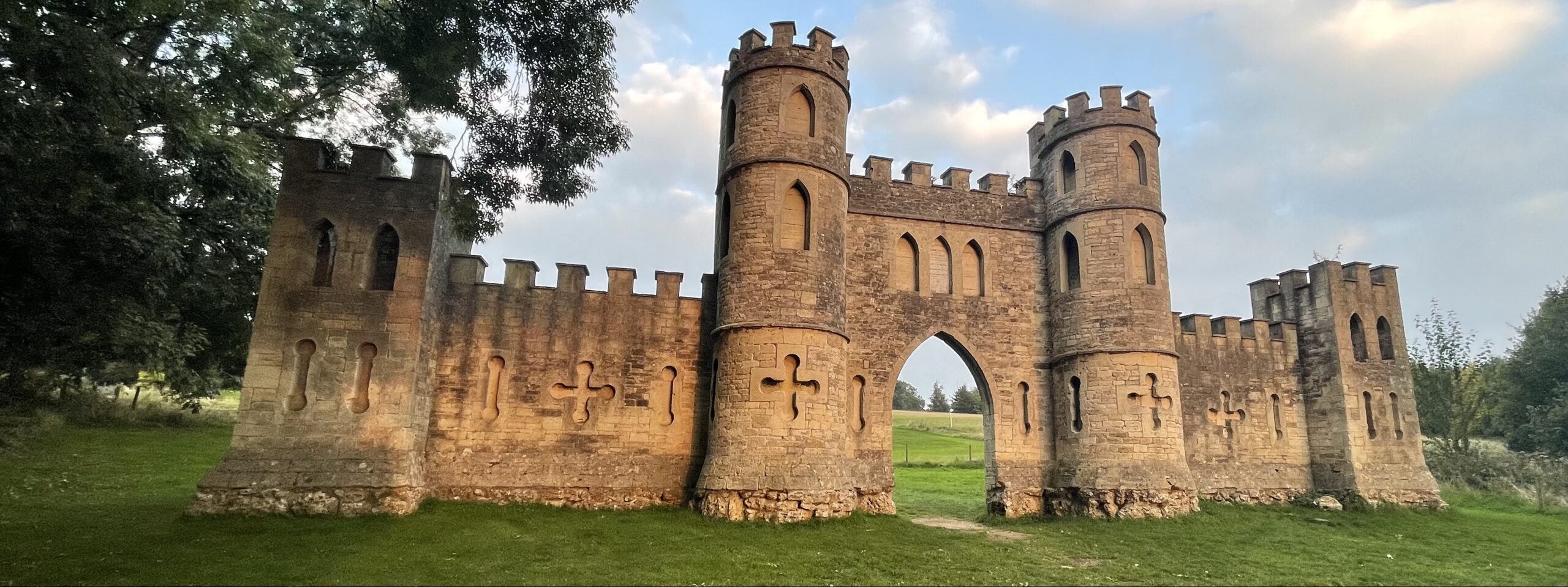 The Sham Castle, Bath, Bath & North East Somerset. – The Folly Flâneuse