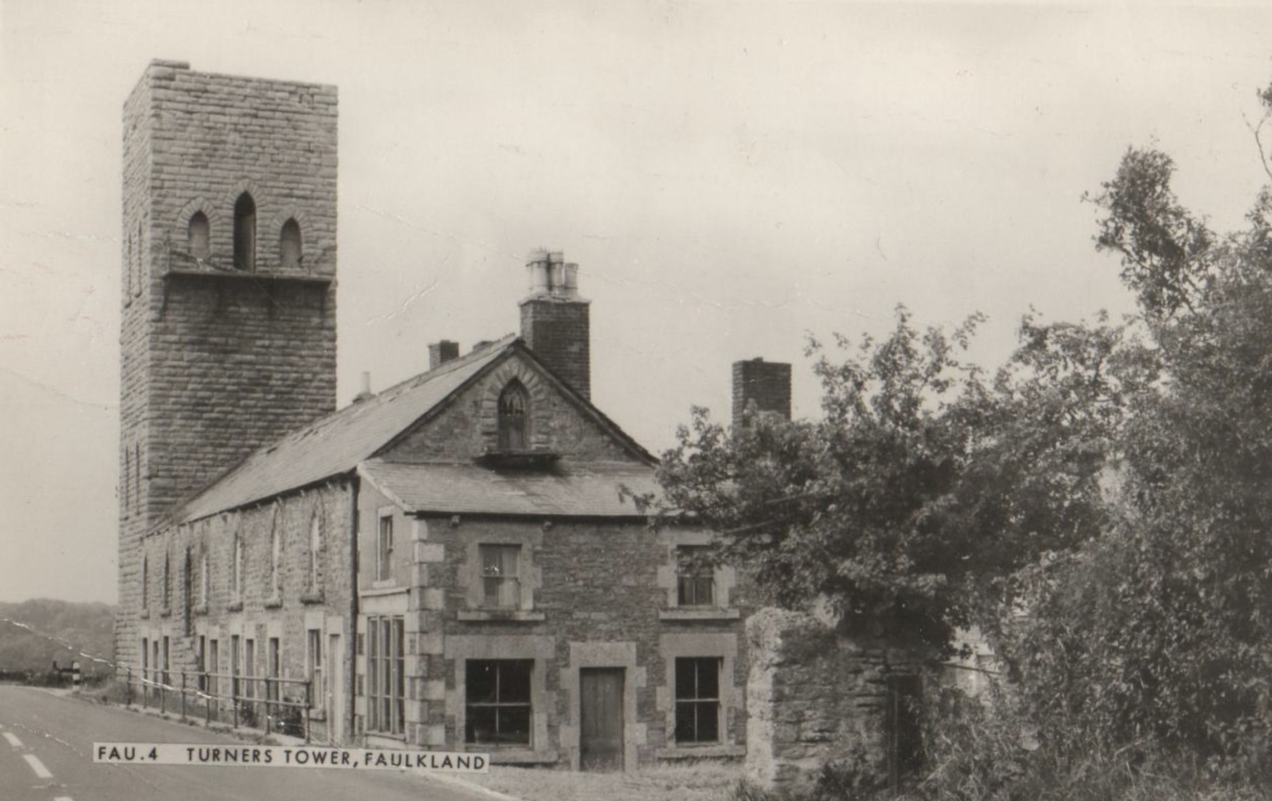 Turner’s Tower, Faulkland, Somerset – The Folly Flaneuse