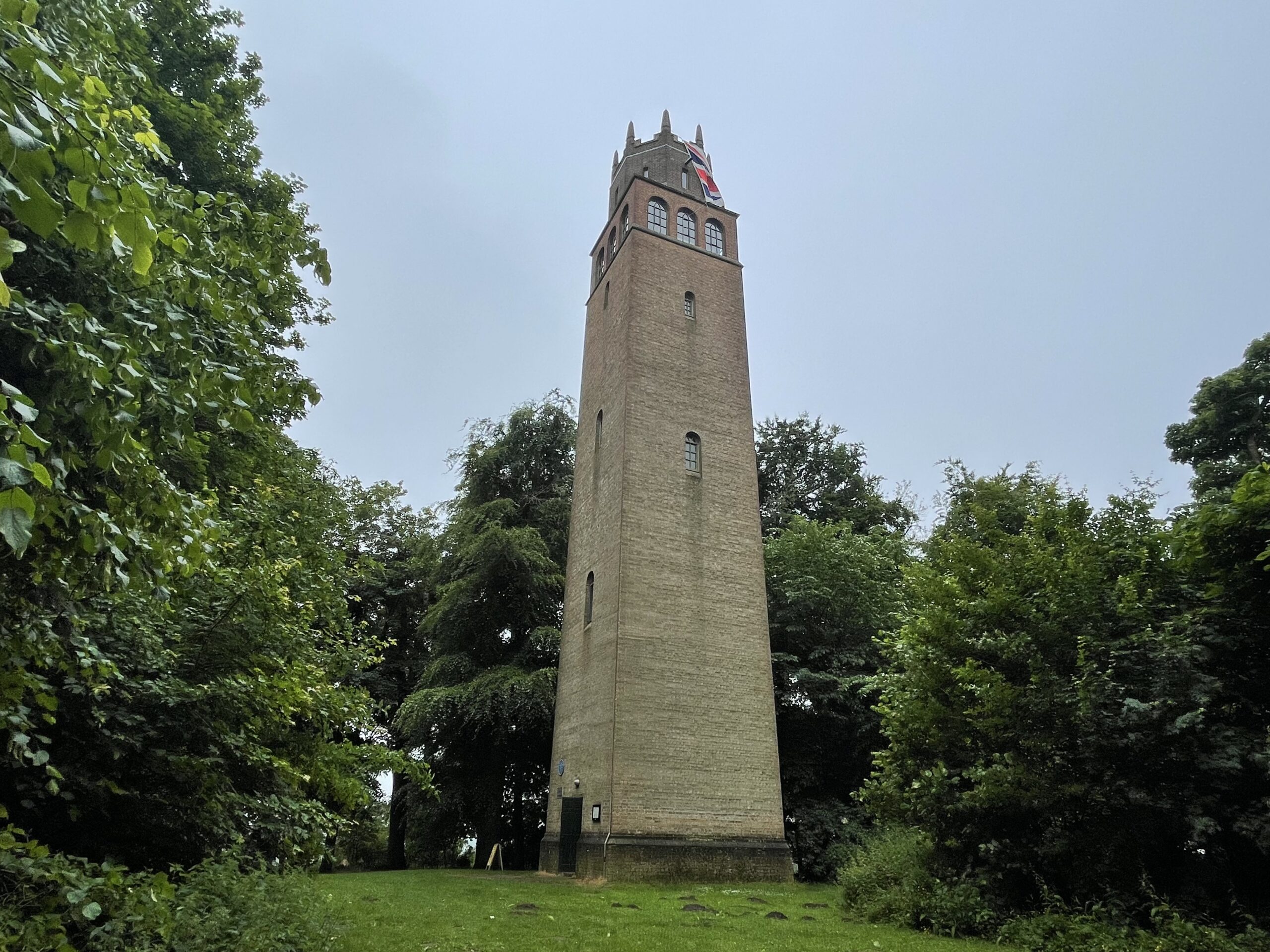 Faringdon Tower, Faringdon, Oxfordshire (and a novel idea) – The Folly ...