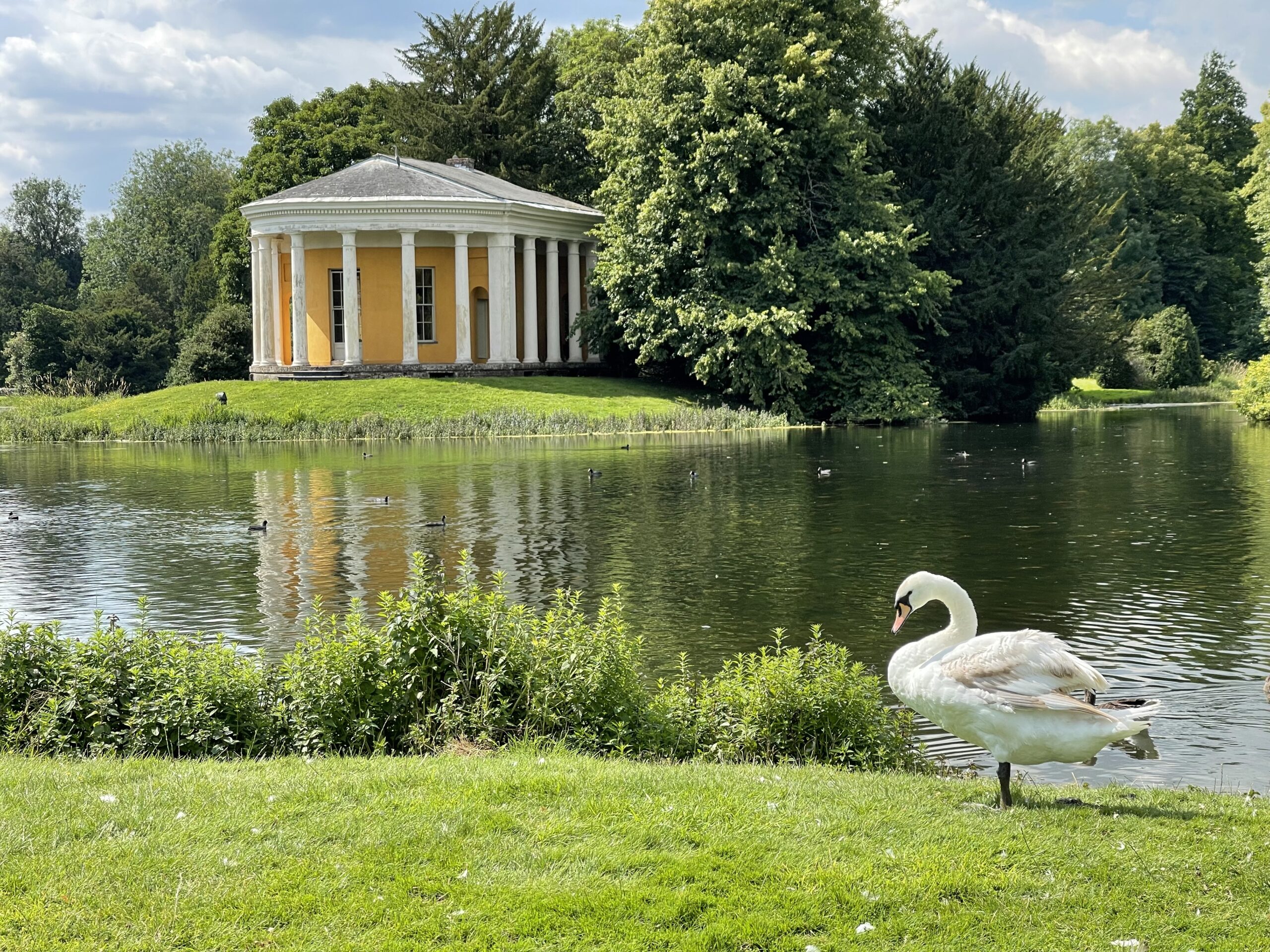 A Musical Interlude – The Folly Flaneuse