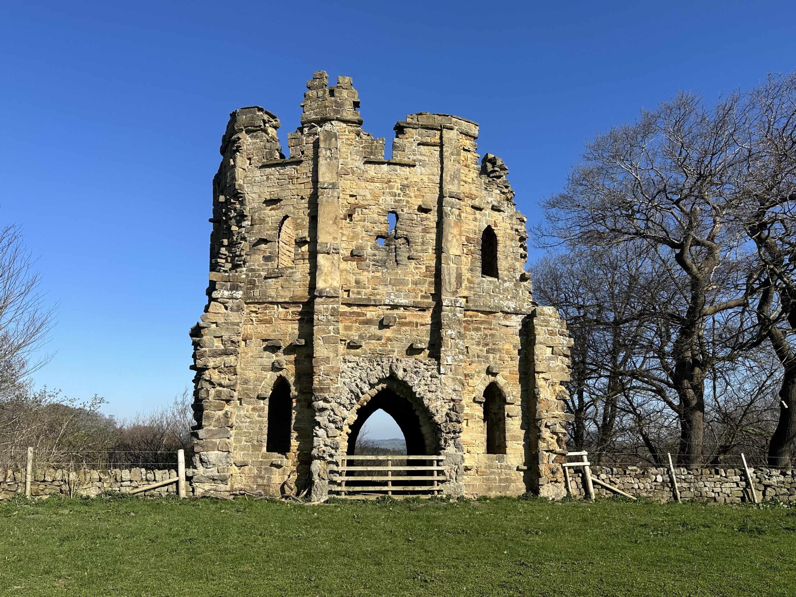 Mowbray Castle, Hackfall, North Yorkshire – The Folly Flaneuse